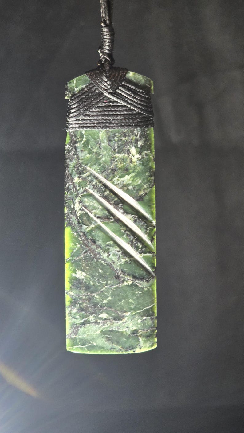 Pounamu Hei Toki - New Zealand Douglas Creek Stone - Etsy