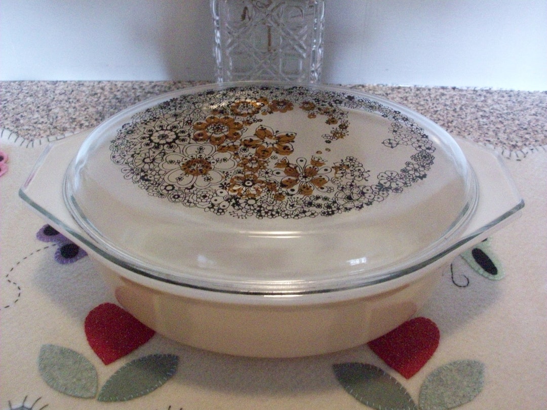 Pyrex Floral Bubbles 2 1/2 Qt. Casserole With Lid Promotional Piece ...