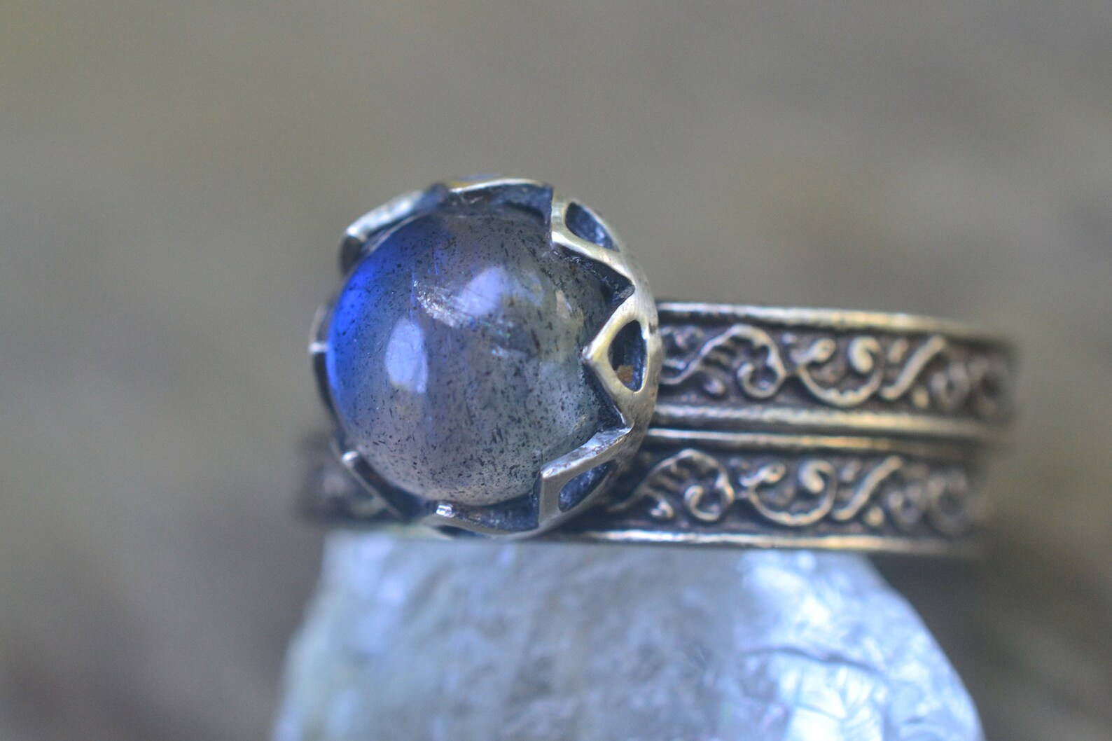 Labradorite Wedding Set Renaissance Style Engagement Ring Set - Etsy ...