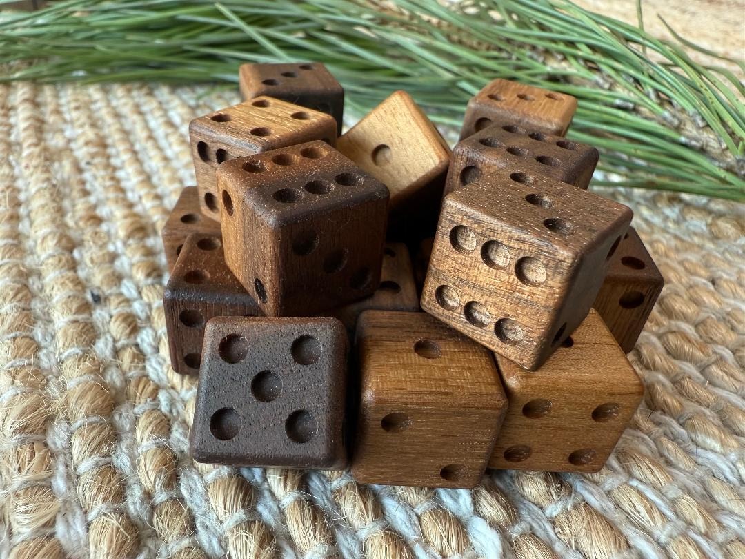 Walnut Wood Dice: Handcrafted Artisan Gaming Dice - 5/8