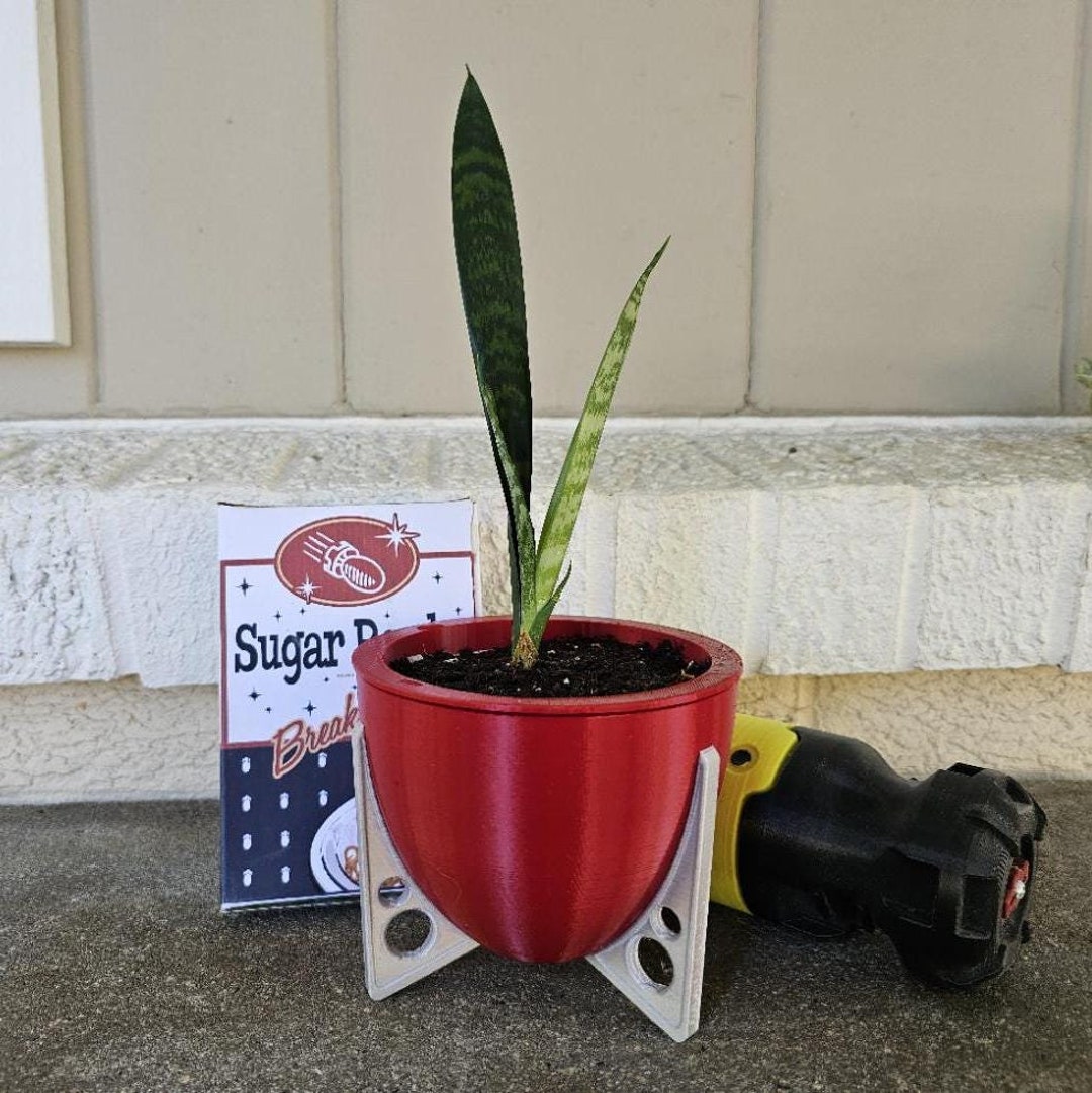 Fallout 4 Plant Pot: Full Color Diamond City Decor - Optional Insert - Etsy