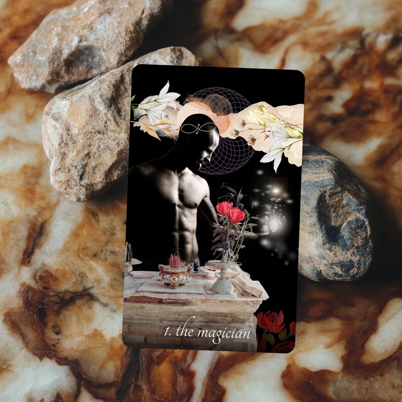 Moonlight Tarot Deck: Silver Foil, Holographic Faces, Modern Divination ...