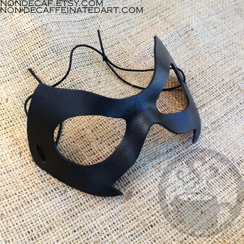 Robin Mask - Etsy