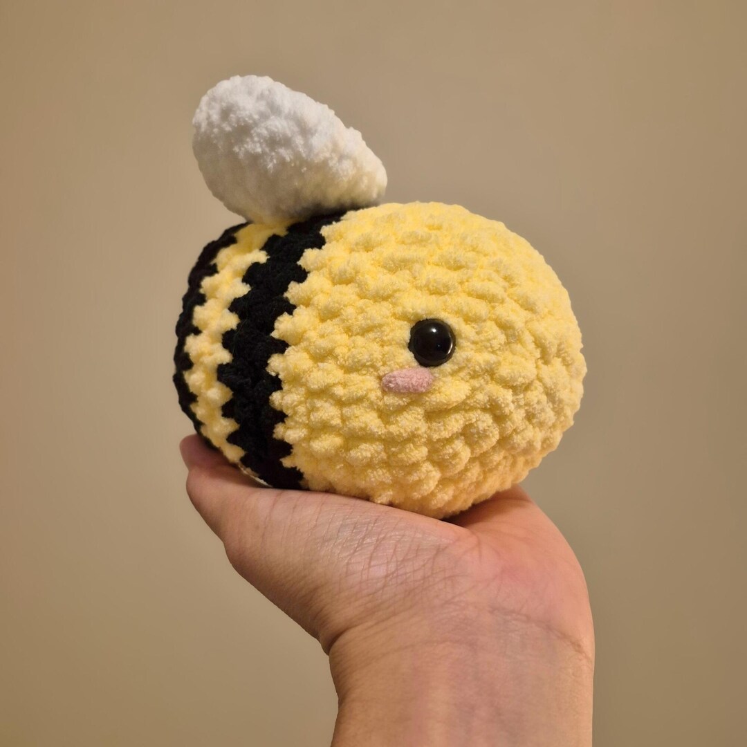 Crochet Bee Amigurumi | Handmade Plush Bee | Kawaii Stuffed Insect ...