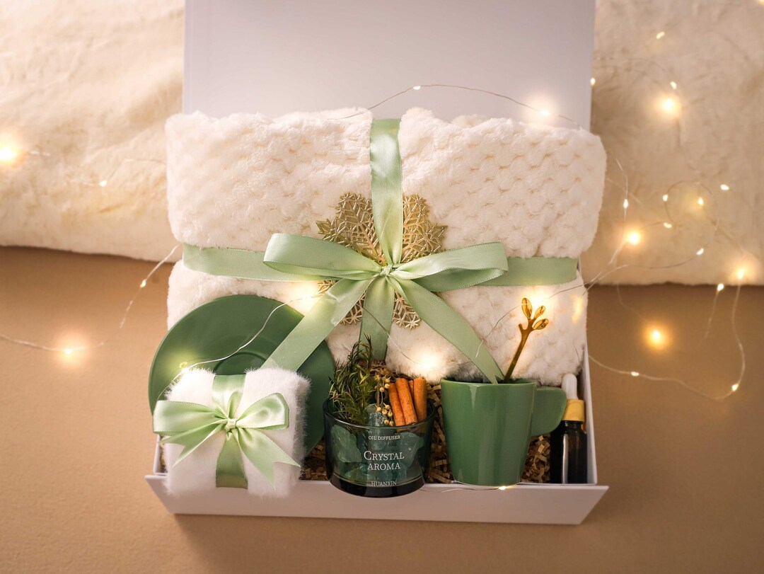 Classy Gift Basket for Women, Pregnancy Gift Box With Blanket, Socks ...