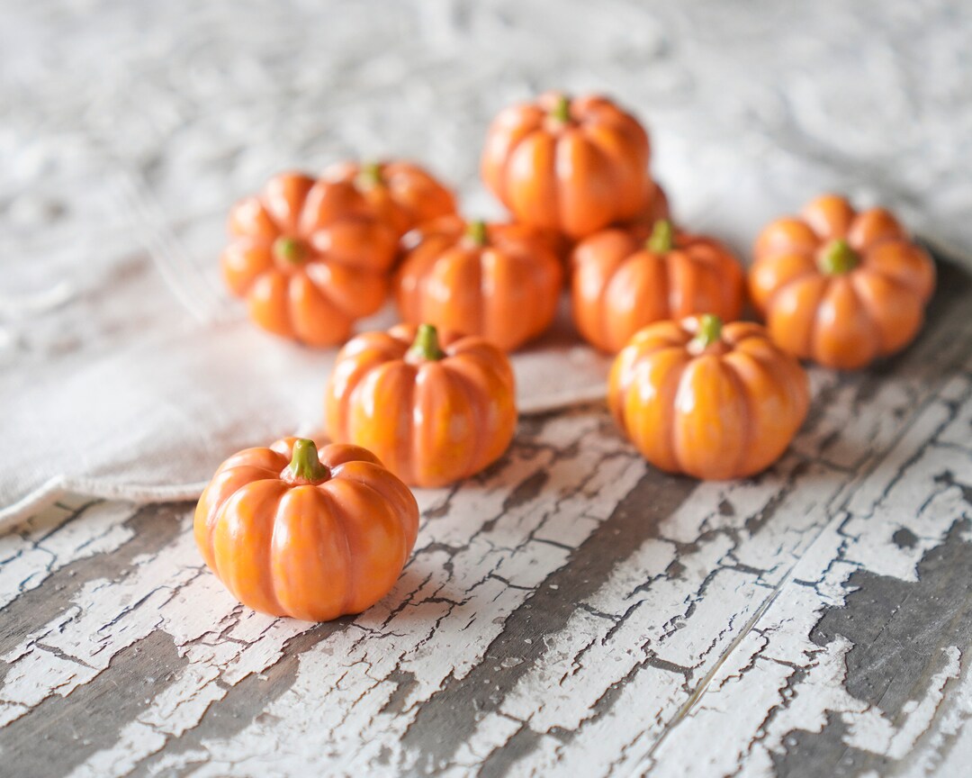 Miniature Plastic Pumpkins - Fall, Halloween 1:12 Dollhouse Minis, 10 ...