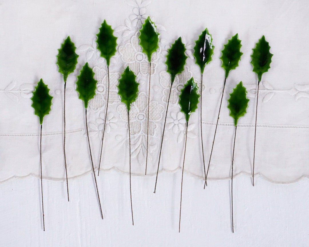 Mini Holly Picks - Vintage Style Lacquered Craft Holly Leaves, 12 Pcs ...