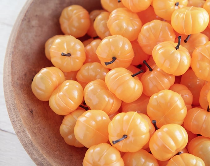 Bulk Miniature Pumpkins - 50 Cute Plastic Pumpkins for Halloween and ...