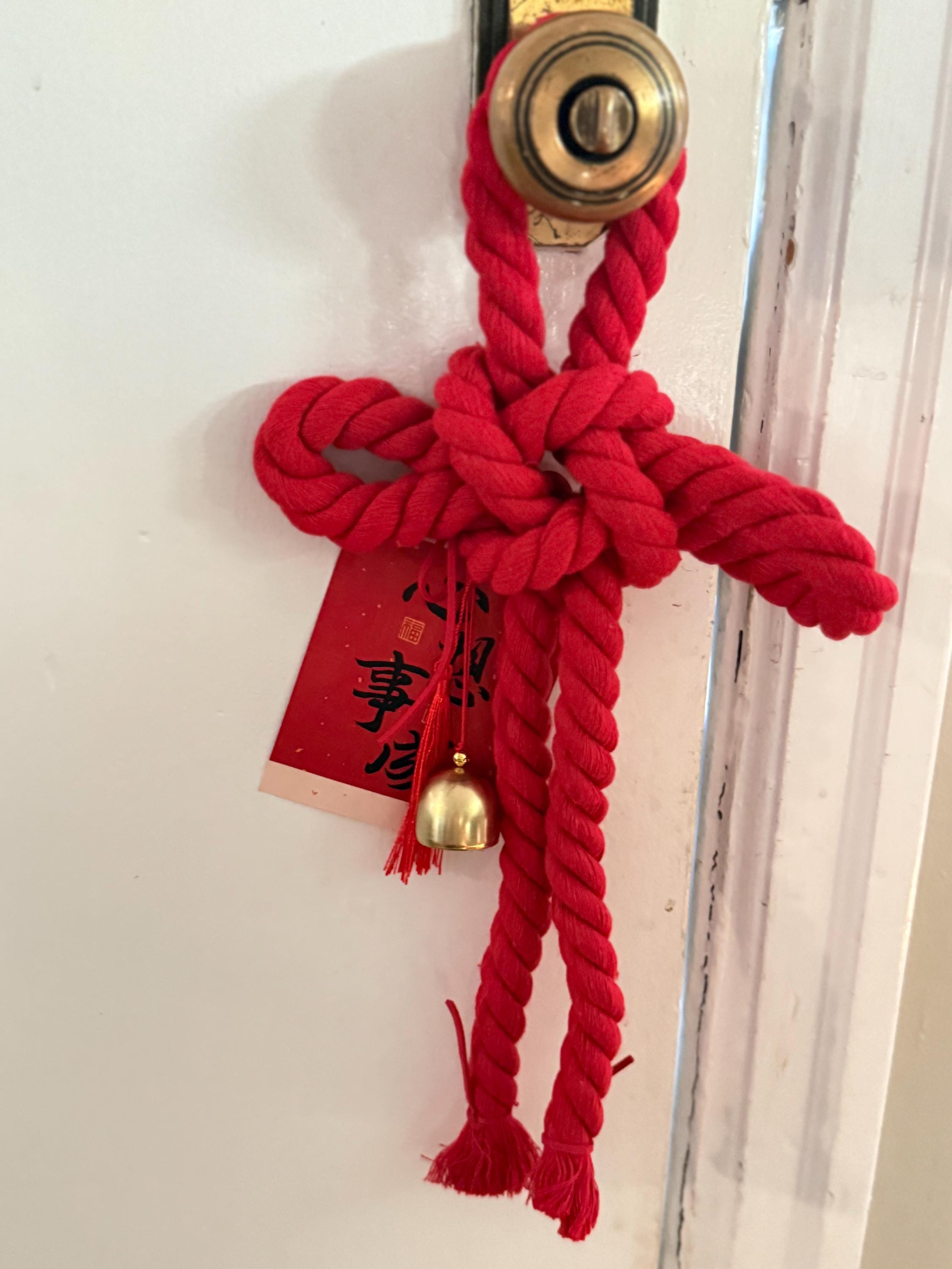 Red Endless Knot Wall Hanging | Lucky Rope Knot With Bell | Feng Shui ...