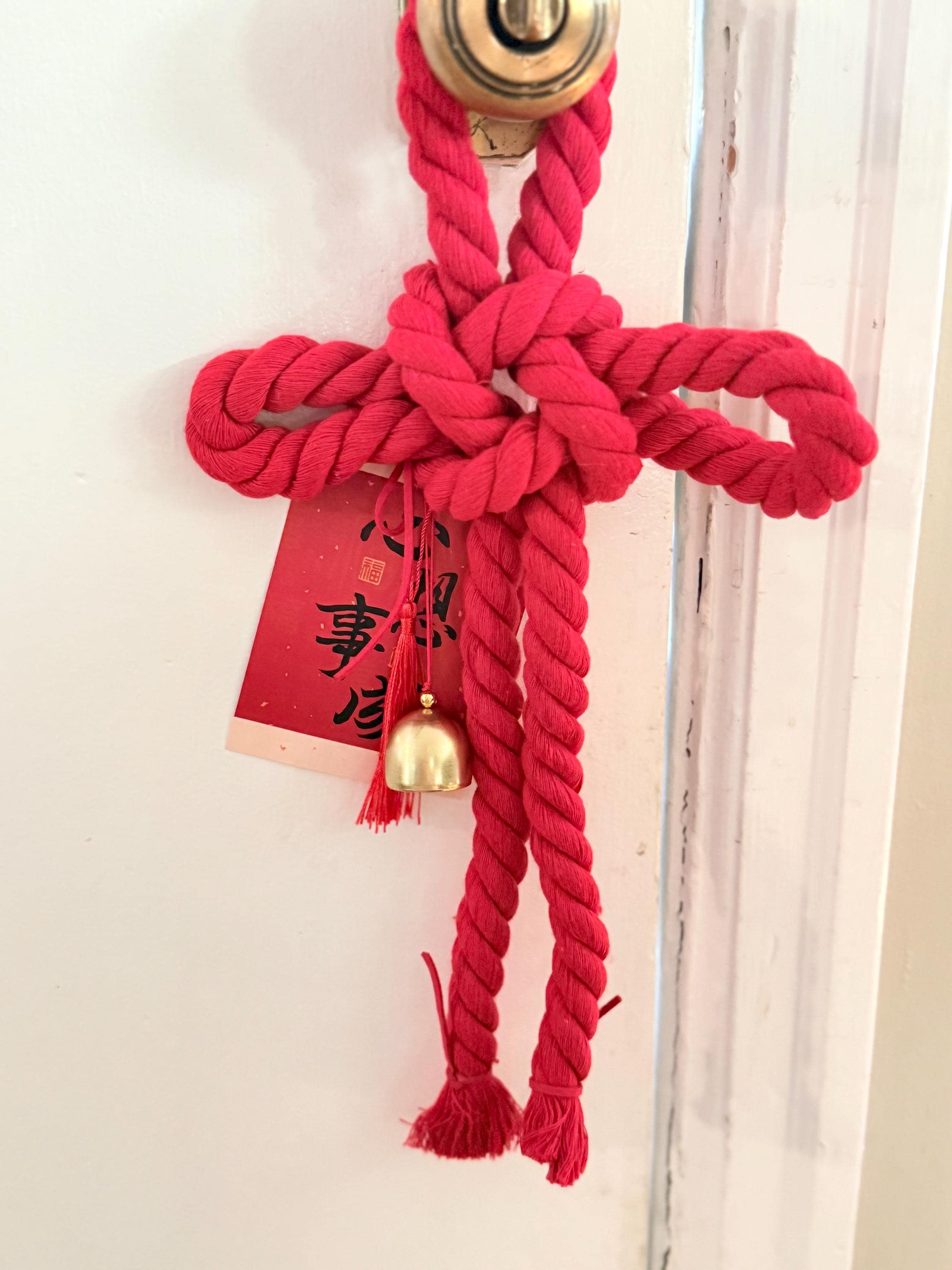 Red Endless Knot Wall Hanging | Lucky Rope Knot With Bell | Feng Shui ...