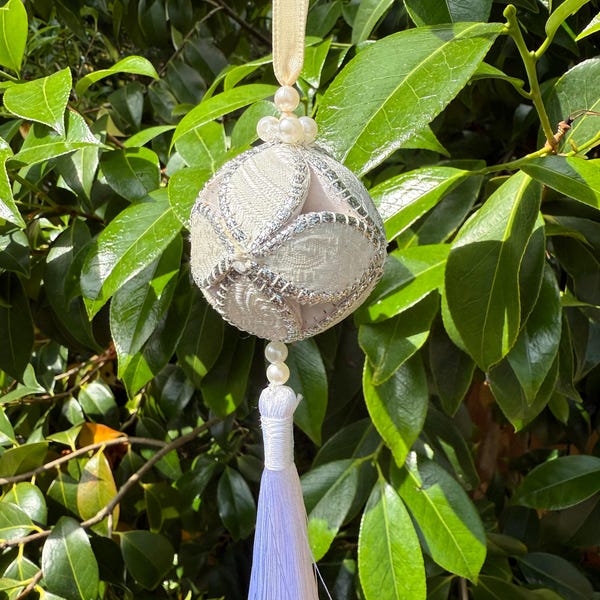 KnotAndBloomStudio - Etsy