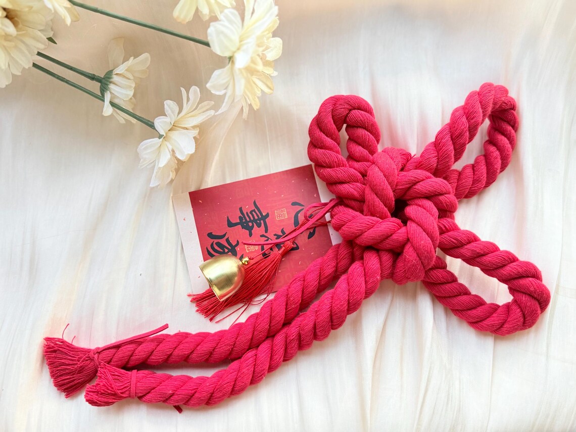 Red Endless Knot Wall Hanging | Lucky Rope Knot With Bell | Feng Shui ...