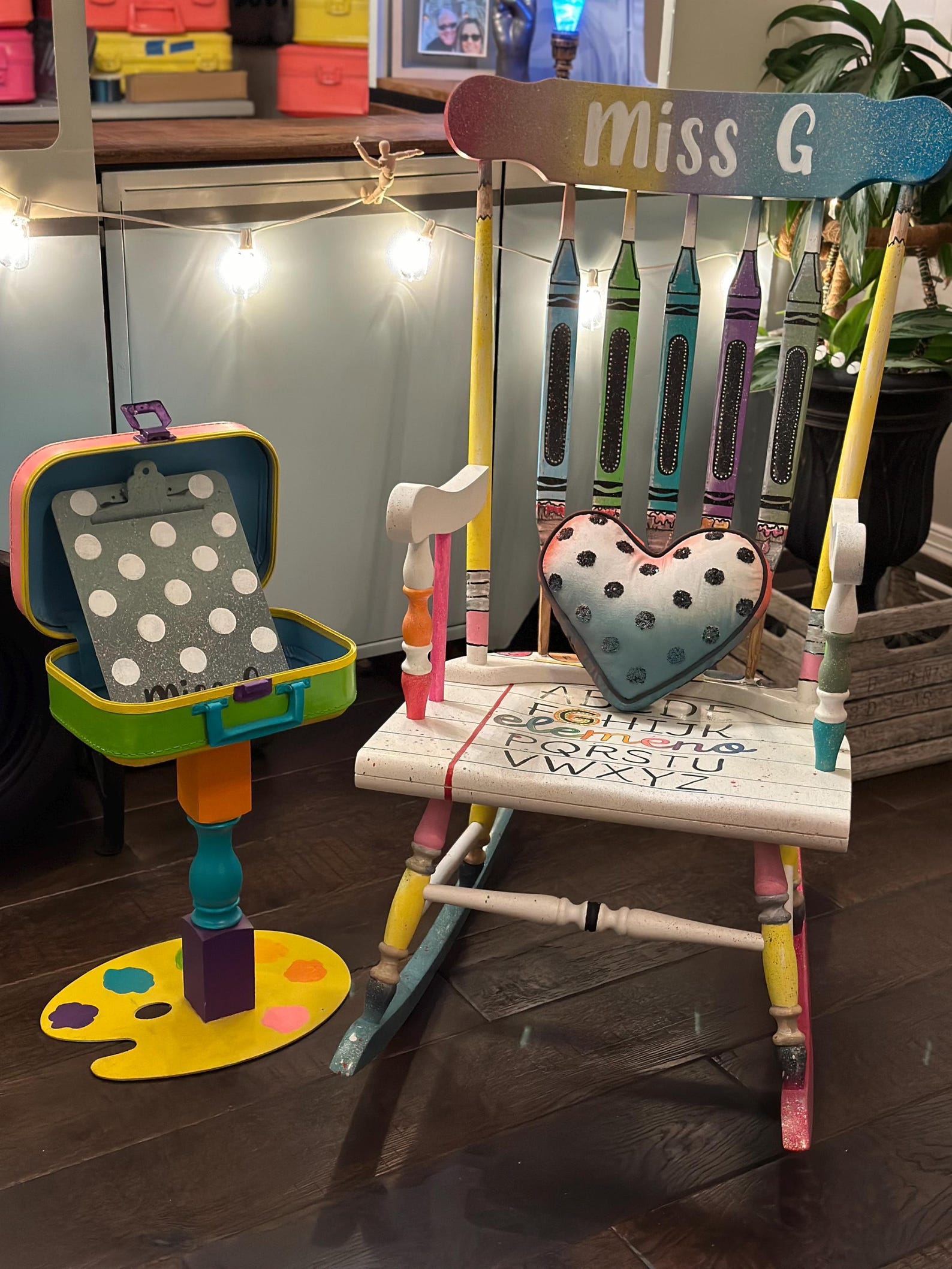 Teacher Created for a Rockin Teacher Rocking Chair Will Ship in 2 Boxes ...