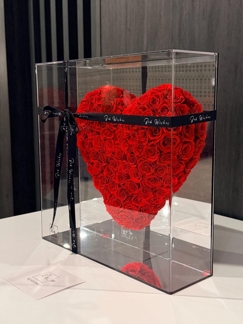 Eternal Red Rose Heart Flower Box – Preserved Roses in Clear Acrylic ...