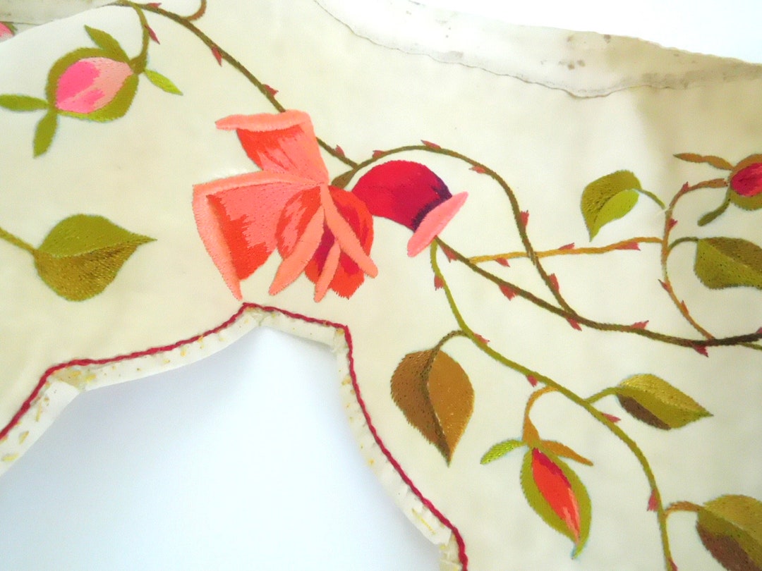 French Vintage Hand Embroidered Border for Altar in Silk - Etsy
