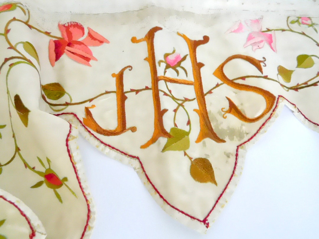French Vintage Hand Embroidered Border for Altar in Silk - Etsy