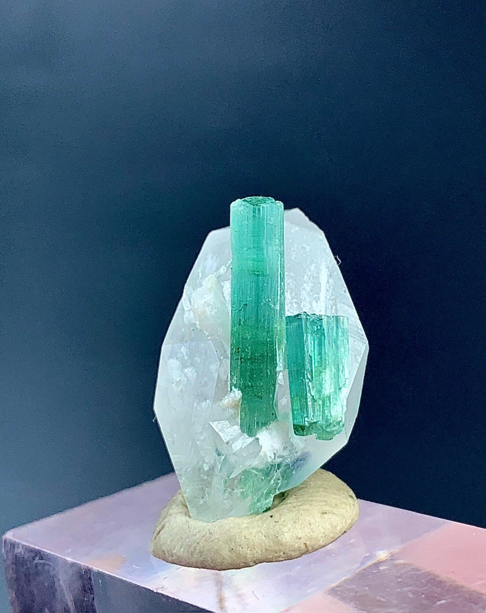 アフガニスタン産天然トルマリン結晶標本。22カラット - Etsy 日本