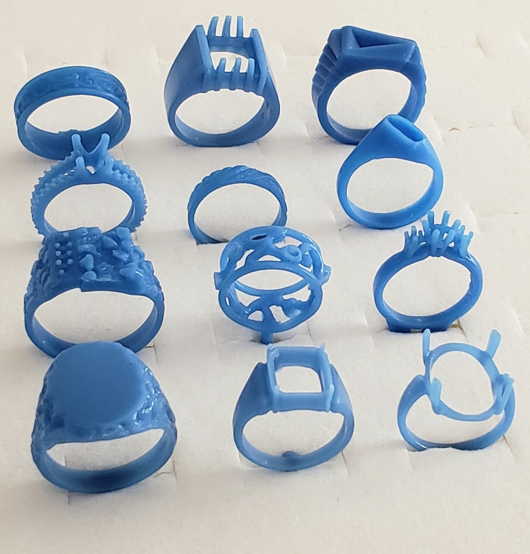 12 Assorted Rings. Assortment of Styles and Sizes. Wax - Etsy