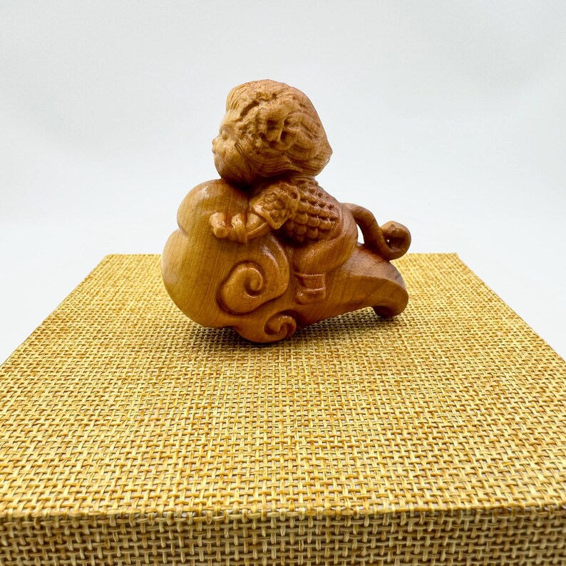 Wood Carved Monkey Ornament,hand Carved Wooden Monkey Statue Sculpture ...