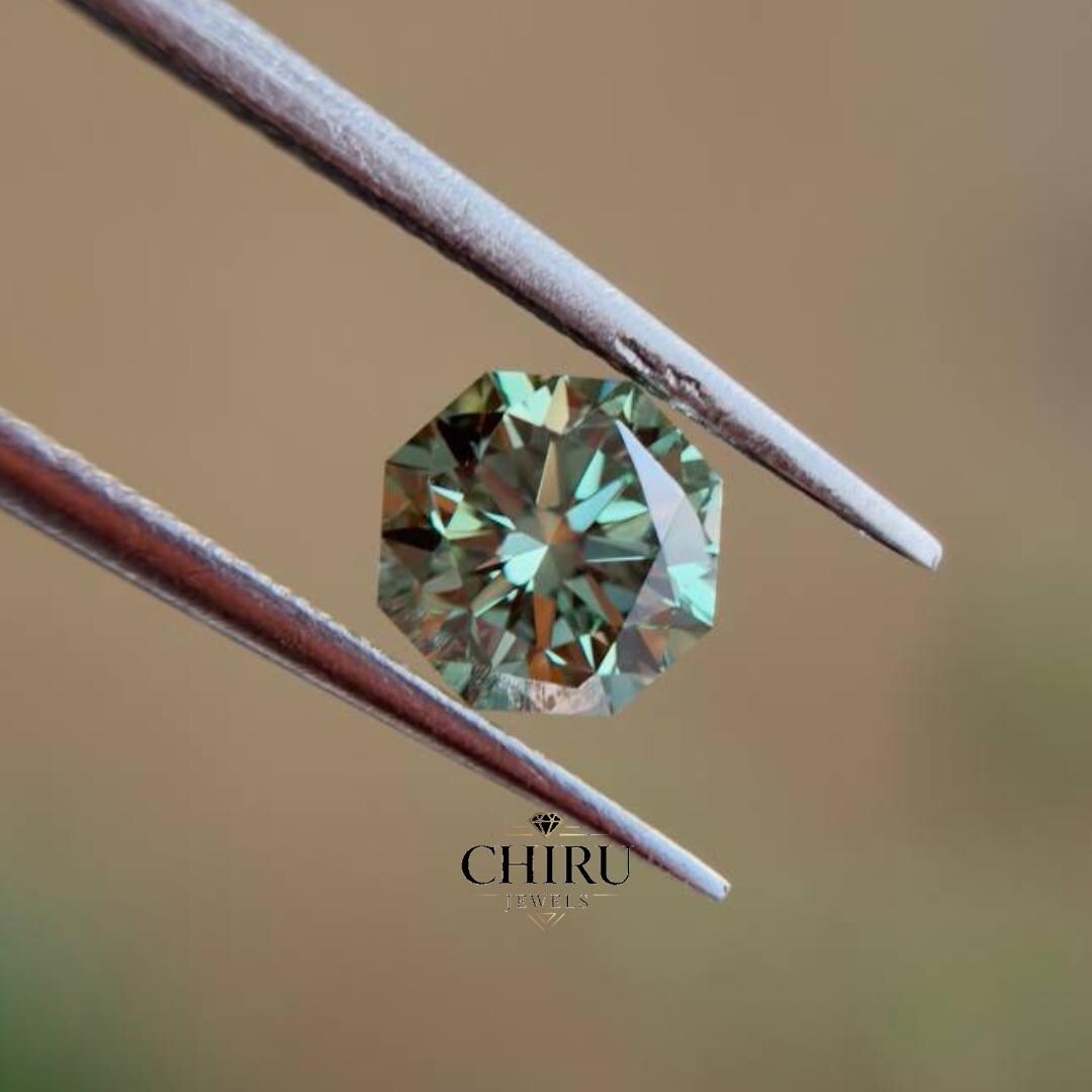 IGI Certified Fancy Vivid Green Octagon Cut CVD Lab Grown Diamond, VVS ...