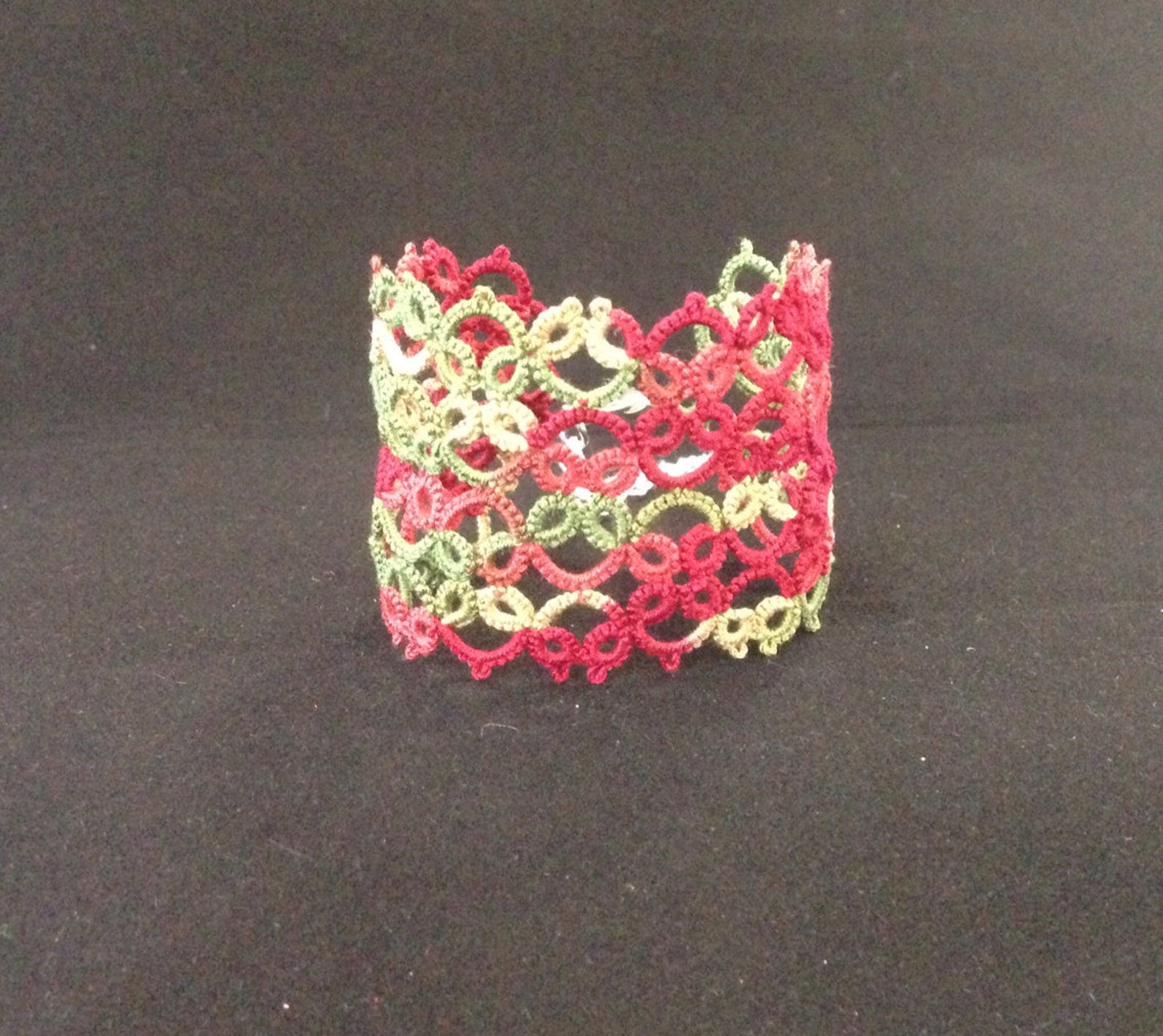 Shuttle-tatted Lace Bracelet in Green and Red - Etsy