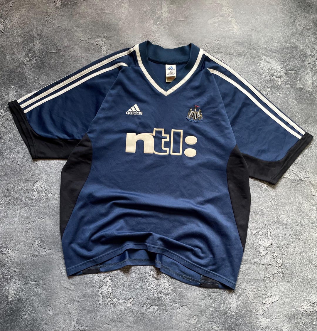 2001/2002 Newcastle United Adidas Away Kit Soccer Jersey Y2K Blokecore ...