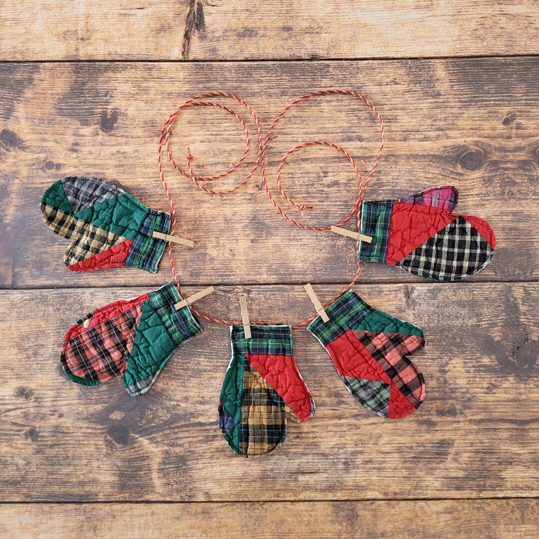 Quilted Mitten Garland, Repurposed Quilt Decor - Etsy