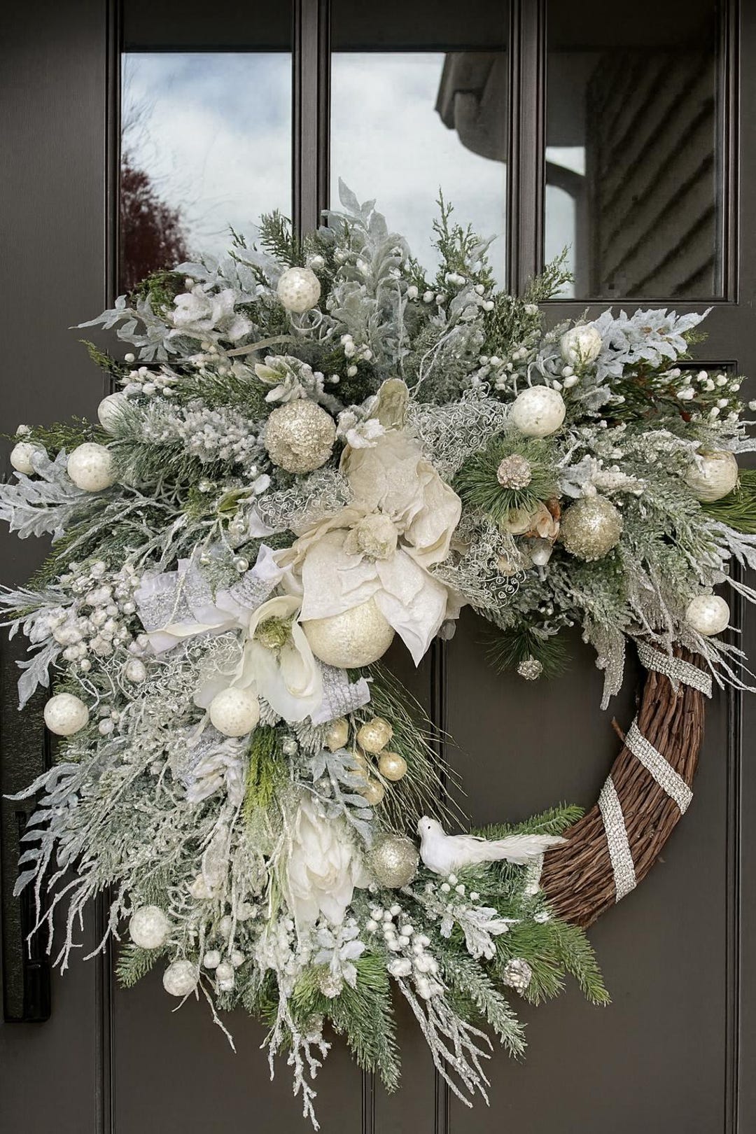 Sparkle Winter Wreath • Frosted Greenery, Glitter Berries & Magnolia ...