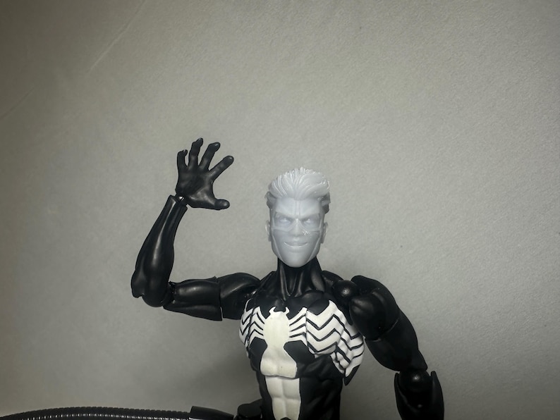 1/12 Scale Goggle Less Mark Variant Form Invincible Boy Show Head ...
