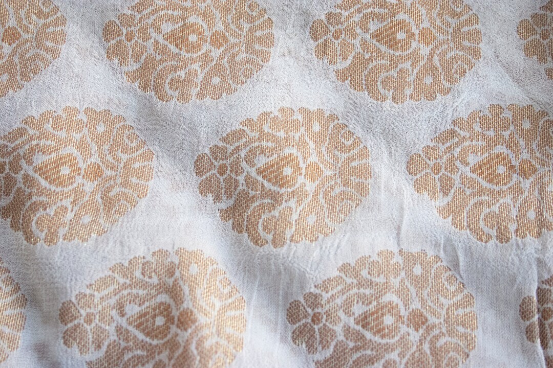Paisley White - 1 Yard of Chiffon Brocade Fabric in White and Gold - Etsy
