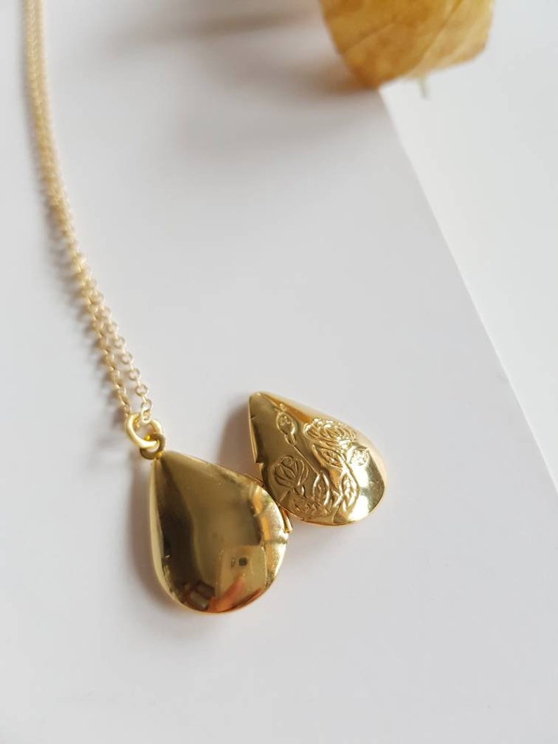 Teardrop Locket Necklace Vintage Style Jewelry Gold Photo - Etsy