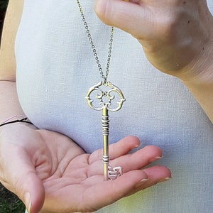 Antique Silver Skeleton Key Necklace, Ornate Victorian Key Pendant on ...