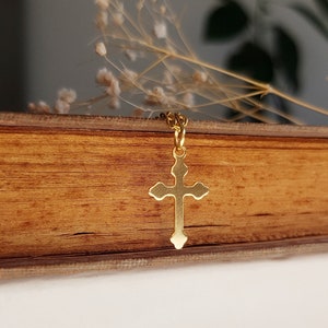 Tiny Gold Cross Necklace, Minimalist No-tarnish Layered Accessory ...