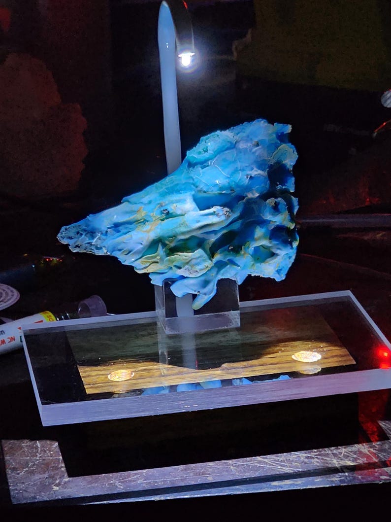 Lighted Crystal Display Stands to Your Specification - Etsy