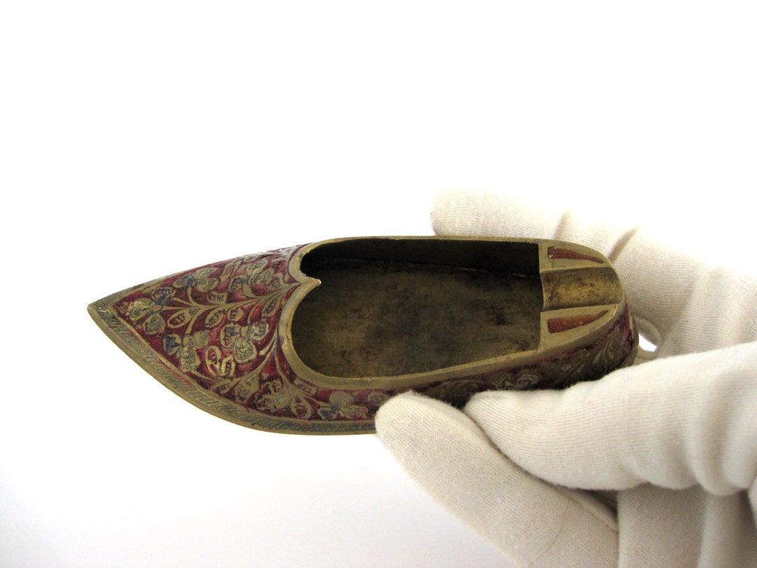 Vintage Brass Genie Slipper Ashtray Painted Small Personal Aladdin Shoe ...