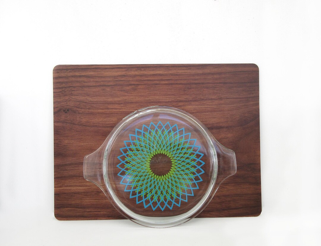 Vintage Pyrex Spirograph Lid, 1969 Promotional, Blue and Green, 2.5 QT 475 LID ONLY - Etsy
