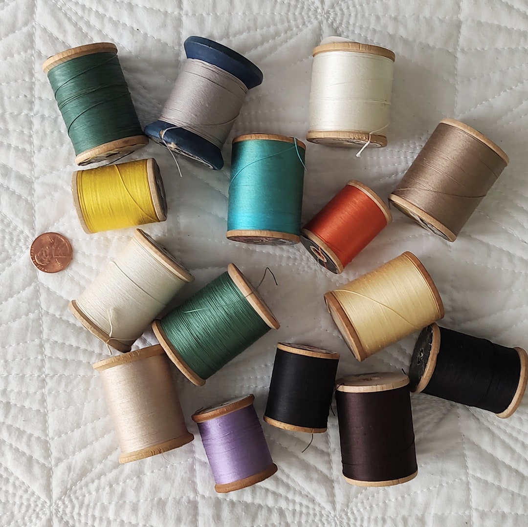 Group of 15 Vintage Spools With Thread, Assorted Sizes - Etsy