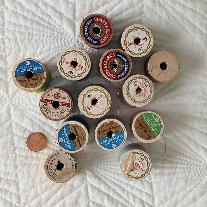 Group of 14 Vintage Spools With Thread - Etsy