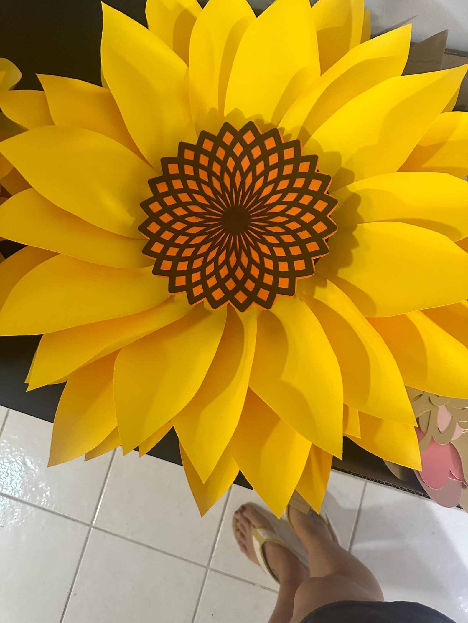 Custom Giant Paper Sunflower – Personalized Event Decor, Wall Art - Etsy