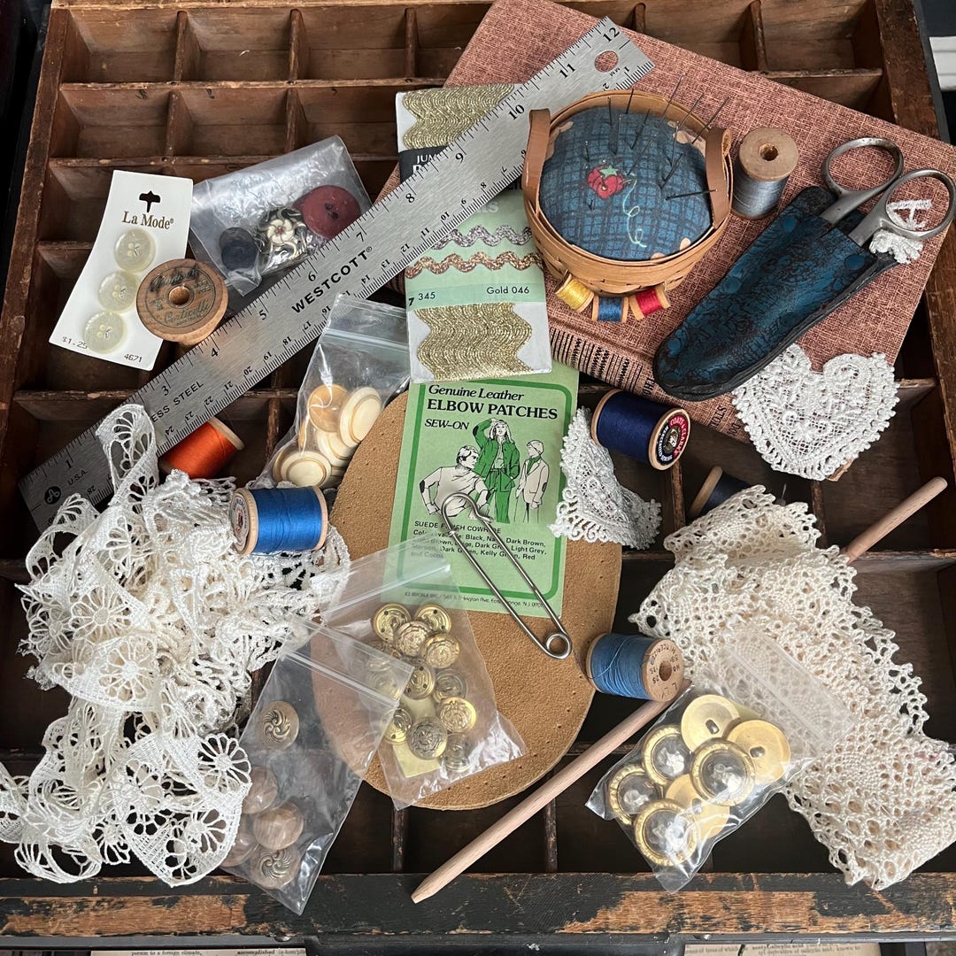 Lot 30+ Vintage Sewing Kit Antique Buttons Starter Set Pin Cushion ...