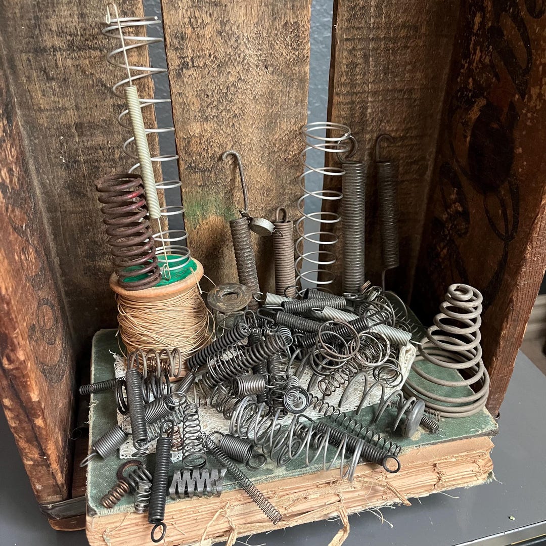 Collection of 100 Vintage Metal Springs Steel Springs Small Medium Barn ...