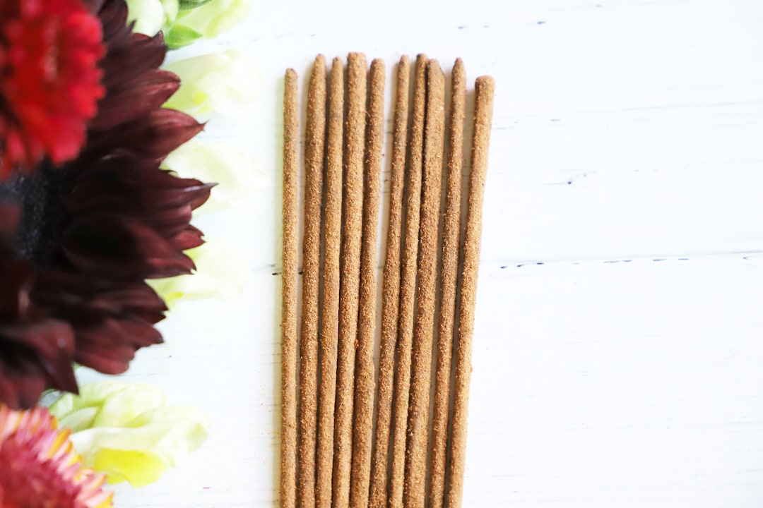 Sandalwood Sage Lavender Incense Sticks: Meditation & Prayer (10 Pack ...