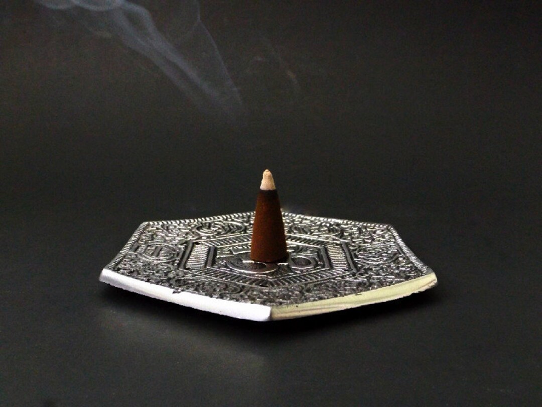 Amber Incense Cones (20 Pack), Cone Incense, Aromatherapy, Calming ...