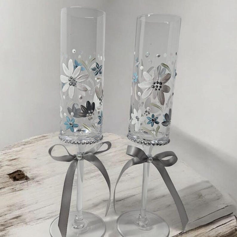 Hand-painted Champagne Flutes Set of 2 – Personalized Wedding Toast ...