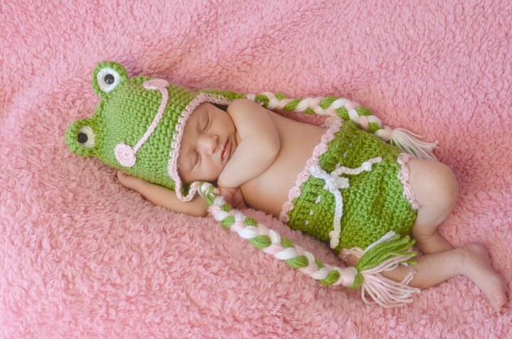 Lady Frog Hat and Diaper Cover, Newborn Photo Prop, Baby Girl Sets ...