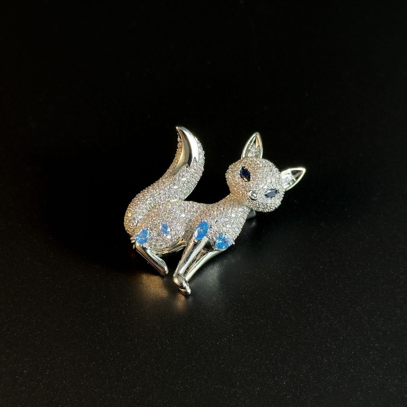 A 3D Zircon Fox Brooch, a Niche Design Animal-shaped Brooch. - Etsy
