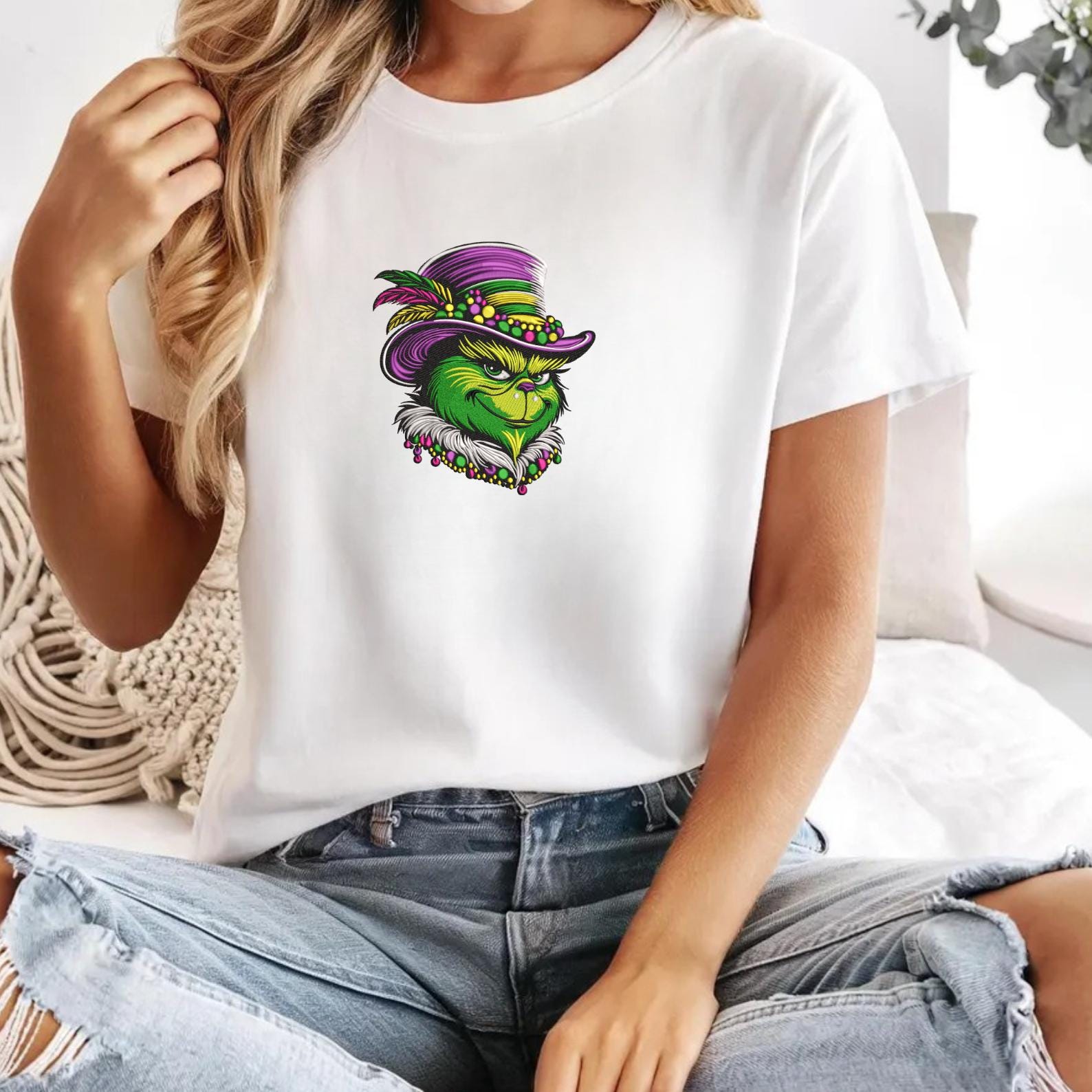 Grinch Embroidery Design, Mardi Gras Grinch Embroidery Design | Green ...
