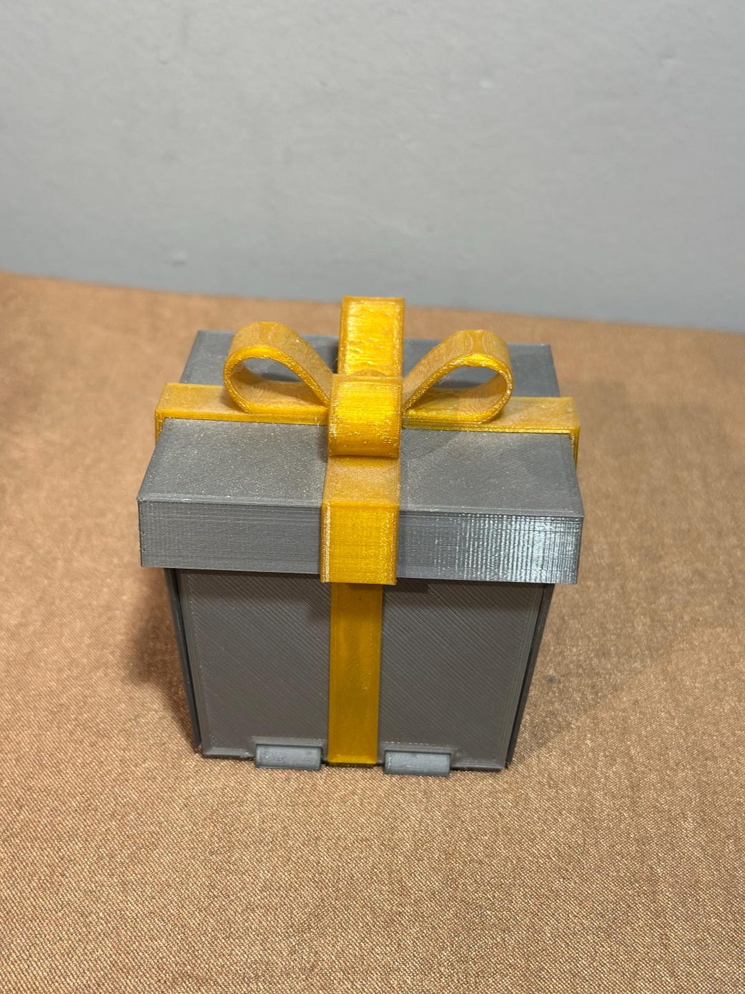 Funny Middle Finger Gift Box - 3D Printed Prank Gag for Birthdays ...