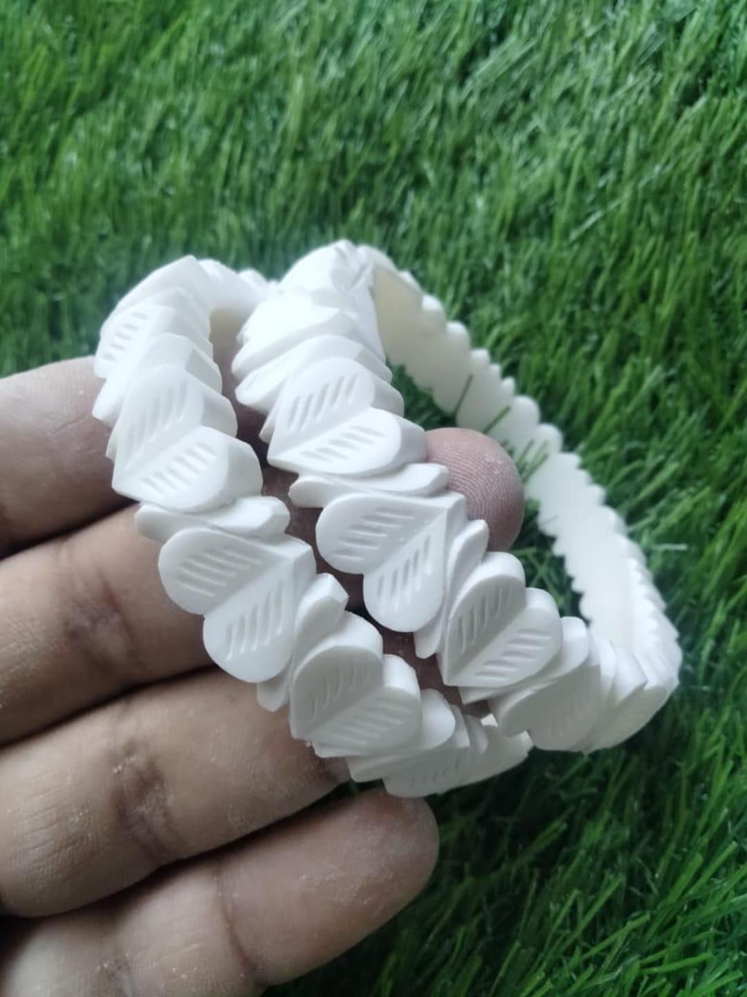 Handcrafted Shakha Pola Bangles: Tyre Love Design - Etsy