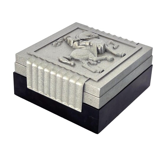 Bakelite Box - Hickok Box - Trinket Box - Armored Kni… - Gem